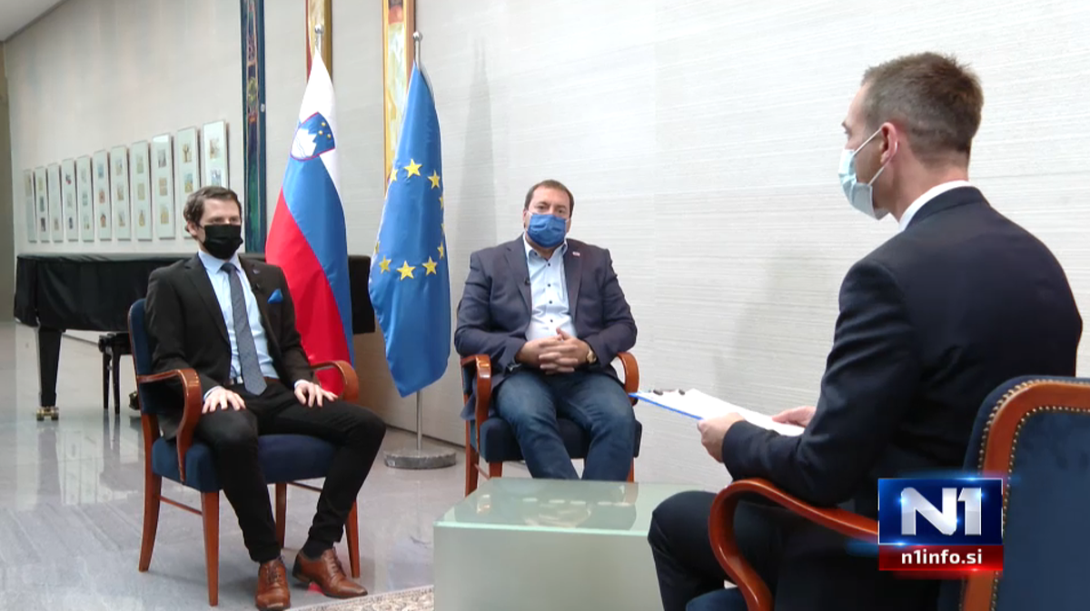 Mini davčna reforma: komu se bo pri plači najbolj poznala?