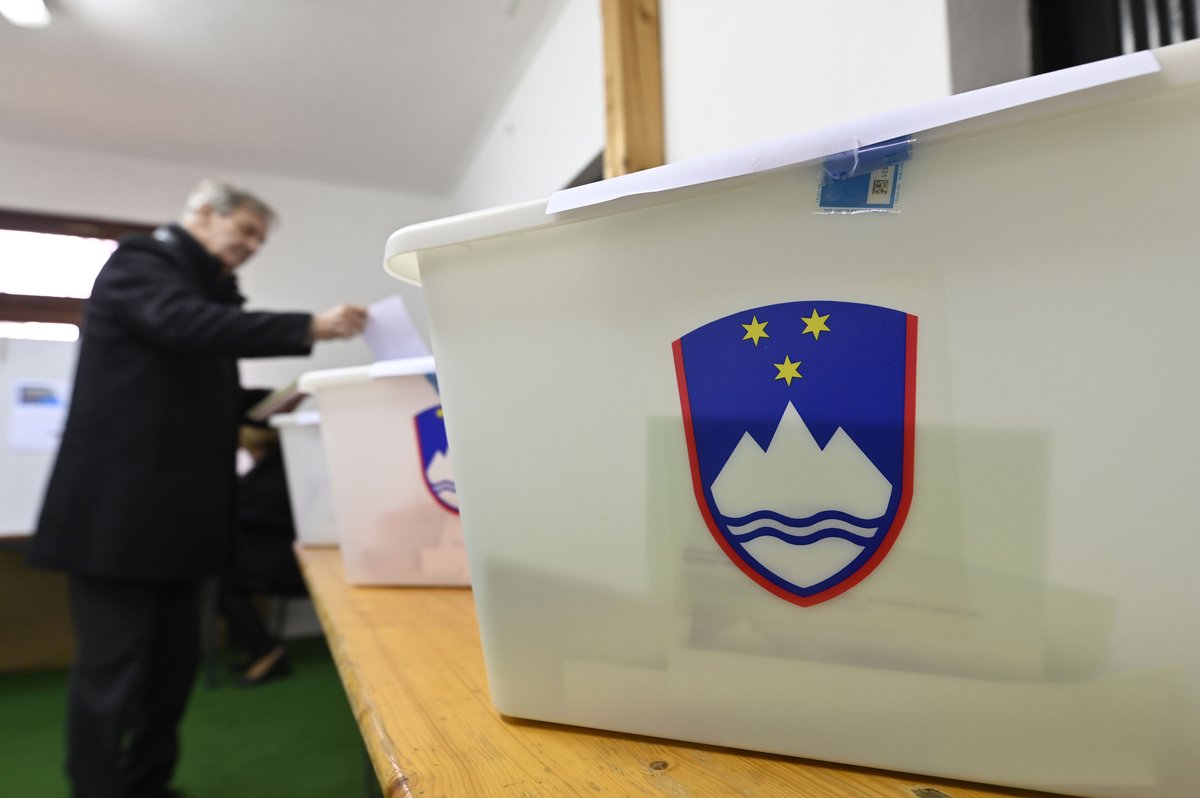 V Bovcu za drugi krog zmanjkalo le 20 glasov, poraženec zahteva ponovno ...