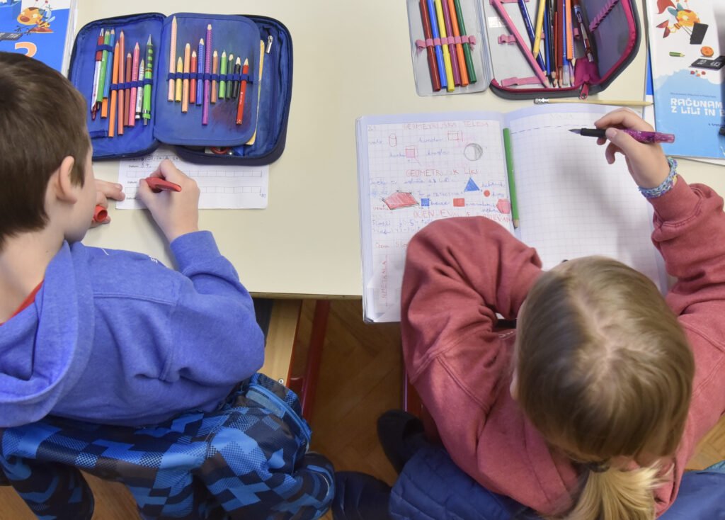 Del dohodnine lahko namenite skladu šole ali vrtca. Za kaj gre ta denar?