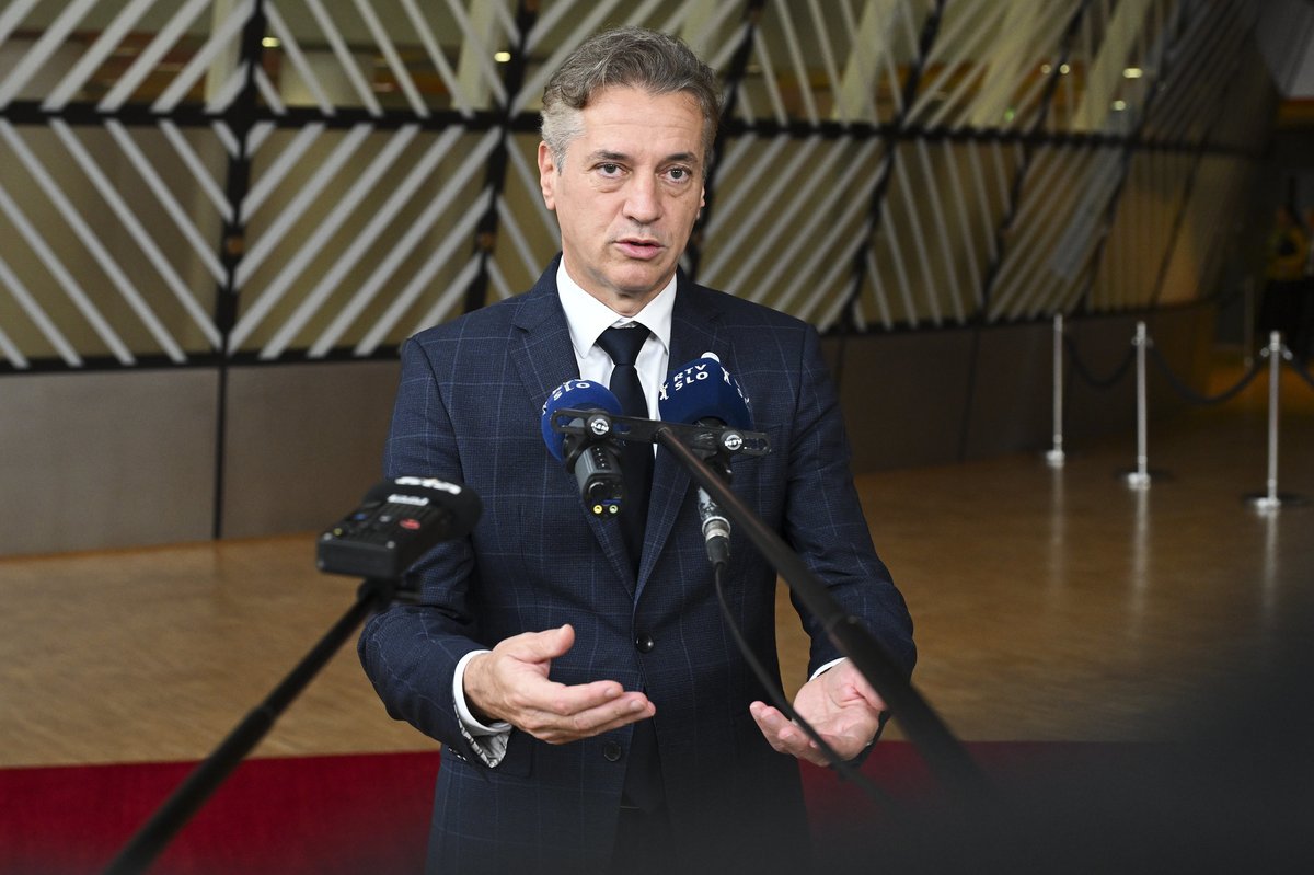 Kdaj je premier spoznal Tatjano Bobnar: Bil je lapsus, slabo uporabljam ...