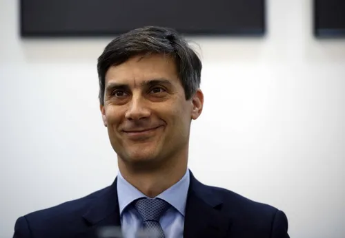 Predsednica okrcala koalicijo, pri varuhu se tehtnica nagiba v prid Zidarja