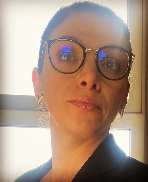 Kaznovanje posilstev: presenečena ministrica in sesute žrtve