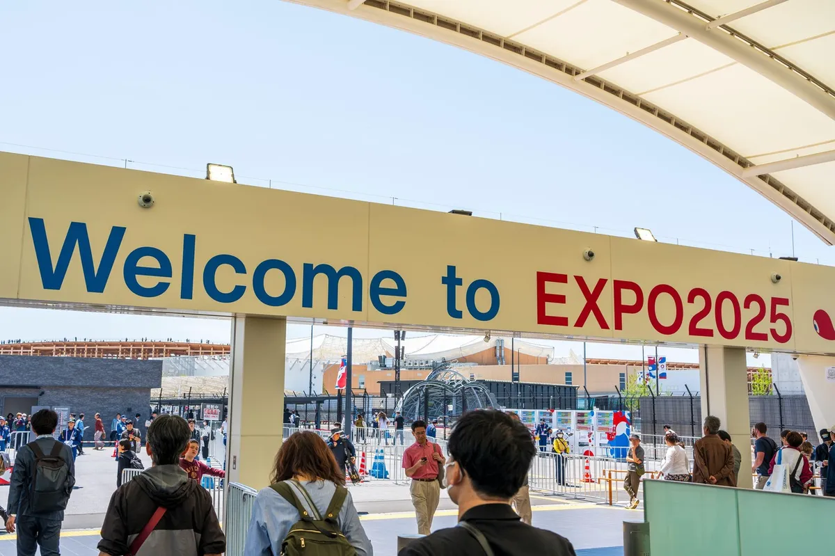 Na ogled Expa na Japonskem kar 26 ljudi z ljubljanske občine in iz ...