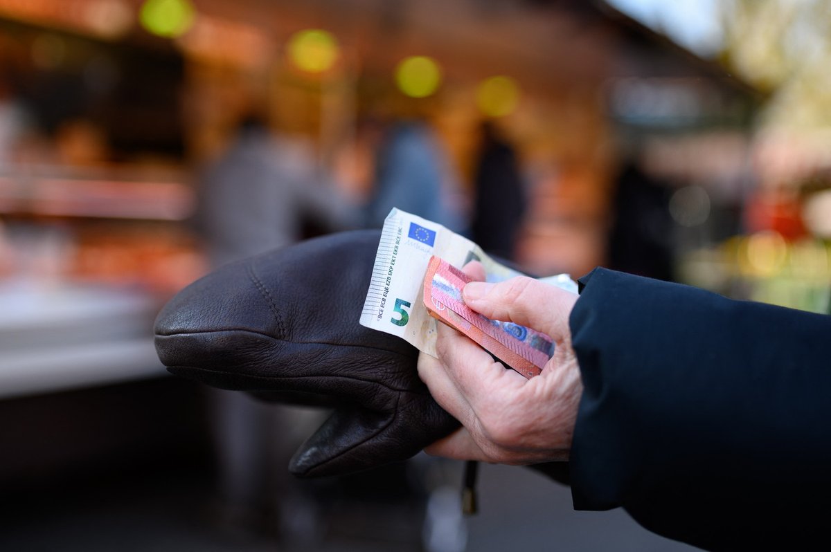 Avgustovska letna inflacija 6,2-odstotna