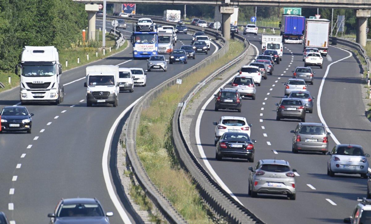 Razmere na slovenskih cestah se počasi umirjajo