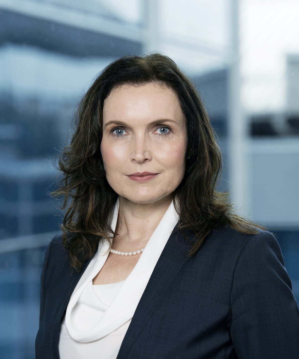 Po manj kot letu dni razrešena direktorica Geoplina Vanja Lombar