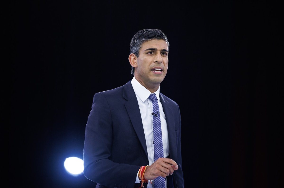 Rishi Sunak vnovič v bitko za britanskega premierja