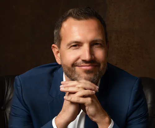 Kdo je nov obraz v deseterici najbogatejših Slovencev in s čim se ukvarja