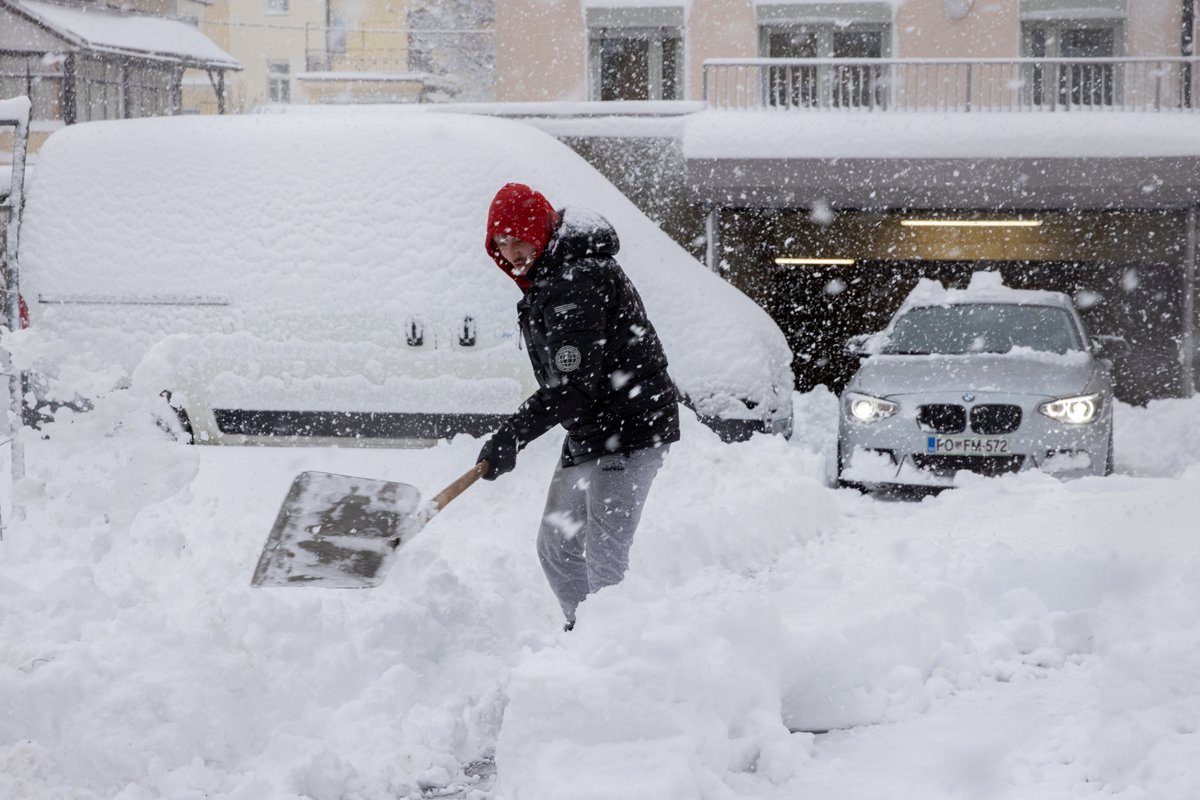 Koliko snega lahko pričakujemo to zimo? Meteorologi objavili najnovejšo ...