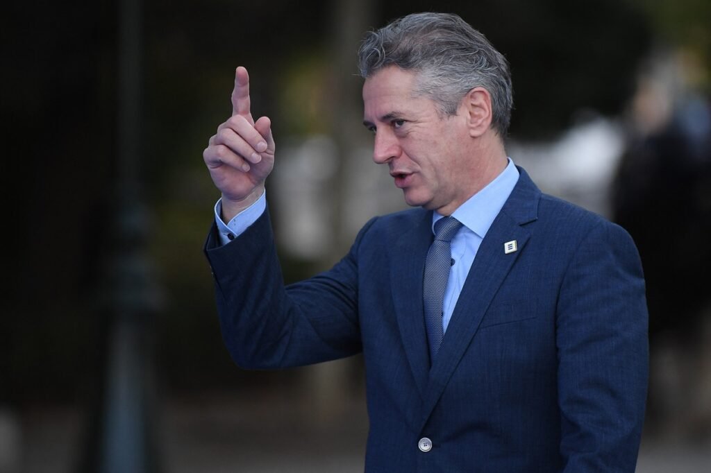 KPK začasno prekinila preiskavo zoper premierja Goloba