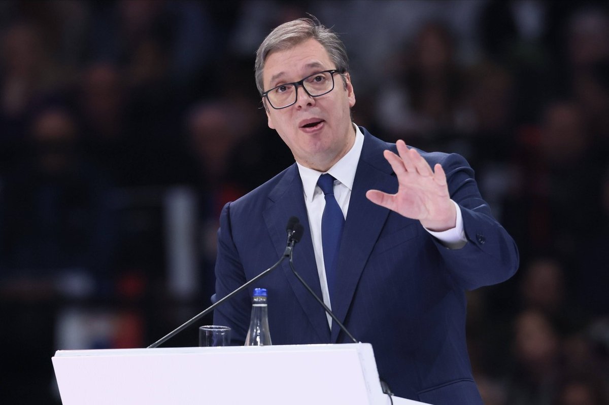 Vučić ob morebitnem porazu SNS napovedal predčasne predsedniške volitve