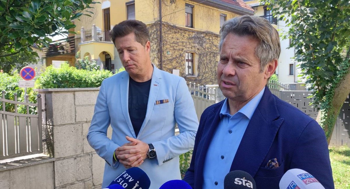 Vesel se je srečal s predstavniki SDS. Kaj so se dogovorili na ...