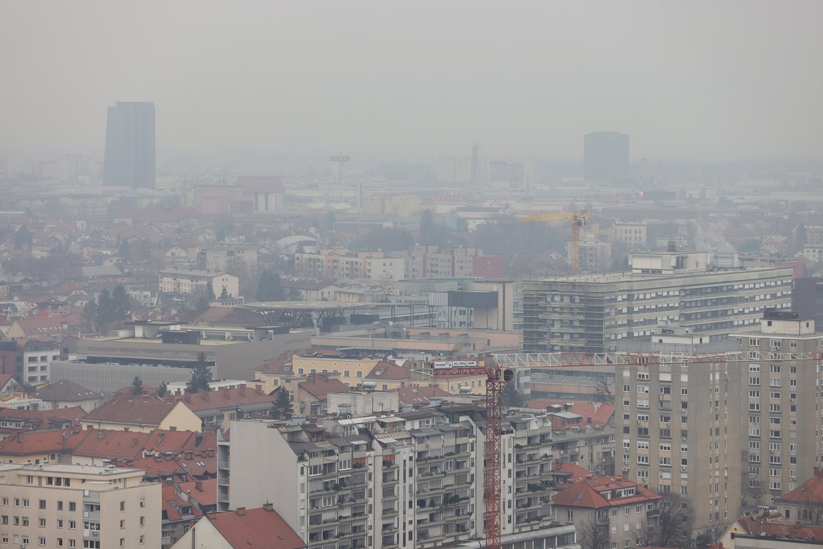 Po zimskem preblisku se vrača suho jesensko vreme in z njim tudi megla
