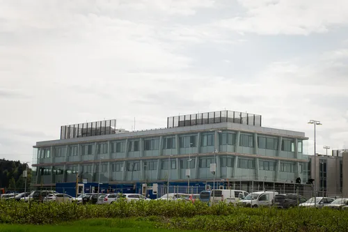 Zapor na obrobju Ljubljane: kdaj bo sprejel zapornike in kako jih bodo ...