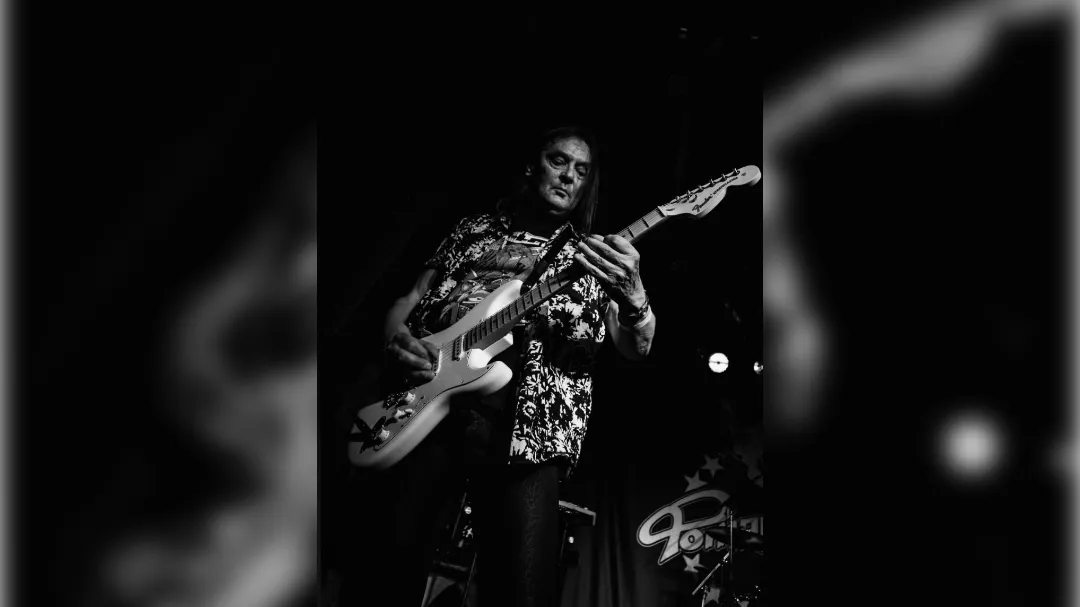 Umrl kitarist kultne slovenske glasbene skupine