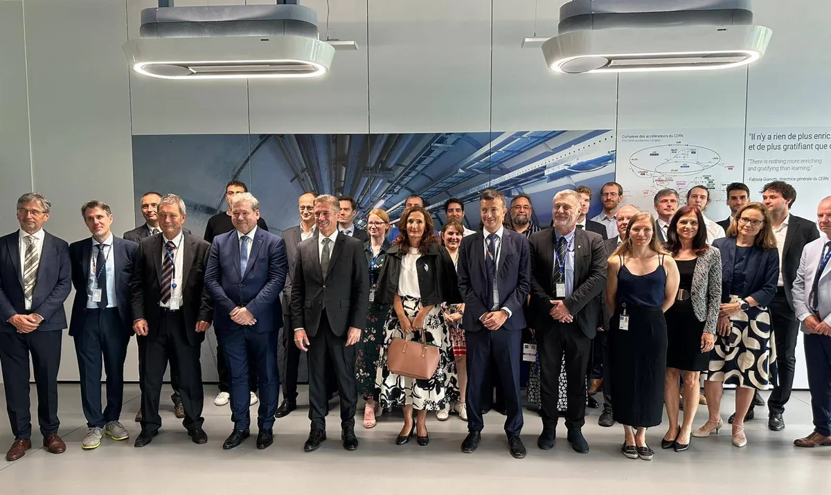 Odzivi naših znanstvenikov na slovensko članstvo v Cernu