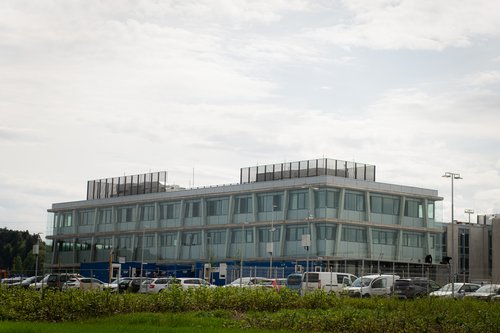 Ovir za odprtje ni več: moški zapor v Dobrunjah dobil uporabno dovoljenje