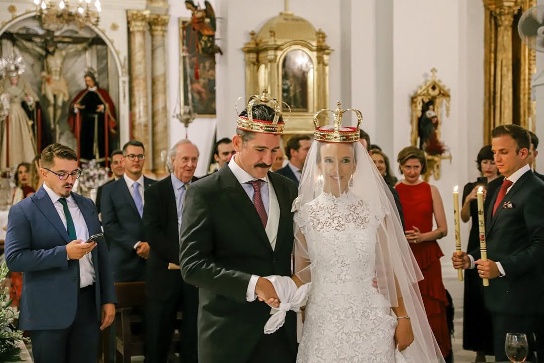 Veselje v srbski kraljevi družini: poročil se je princ Aleksandar