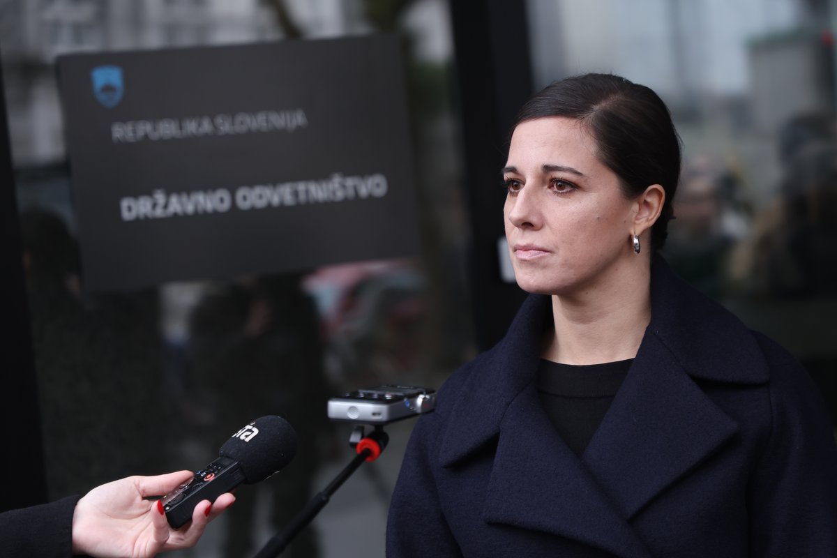 Za članici Sodnega sveta poslanci izvolili Tanjo Bohl in Ano Kerševan
