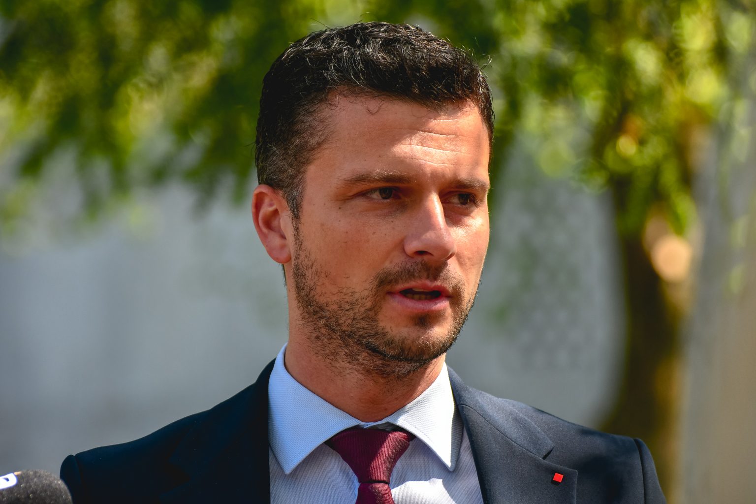 Od nekdanjega ministra do bivšega šefa Sove: kdo želi postati prvi ...