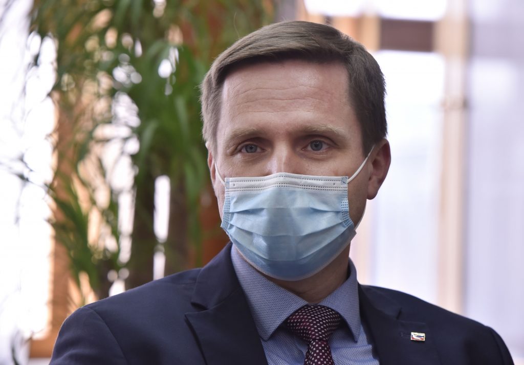 Razrešitev Zorčiča: ena glasovnica prazna, na drugi dva odgovora - N1