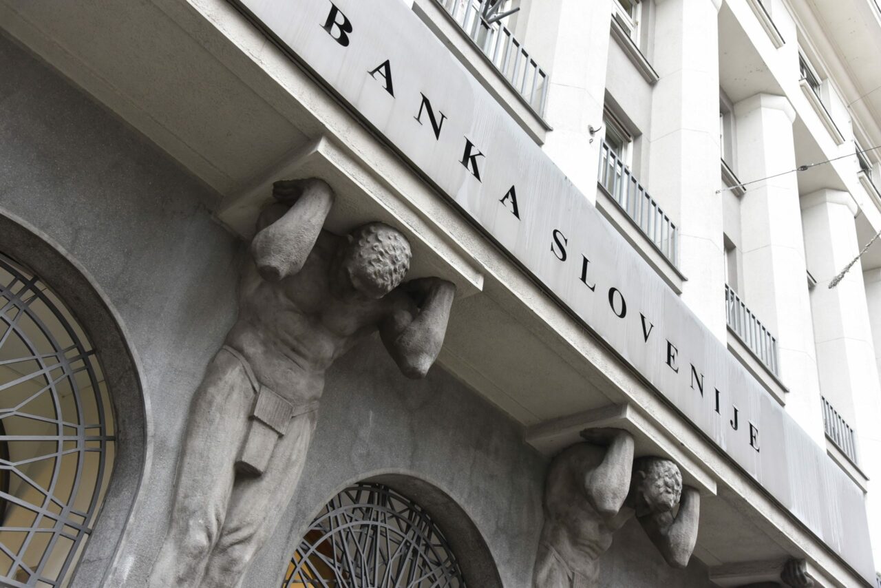 Banka Slovenije: finančni sistem stabilen, a se povečujejo sistemska ...
