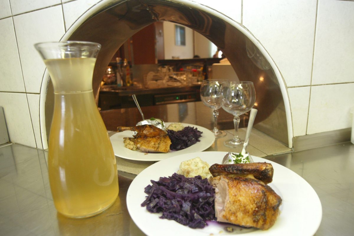 Martinovo: vino, gos, mlinci in zelje da, zabava ne - N1