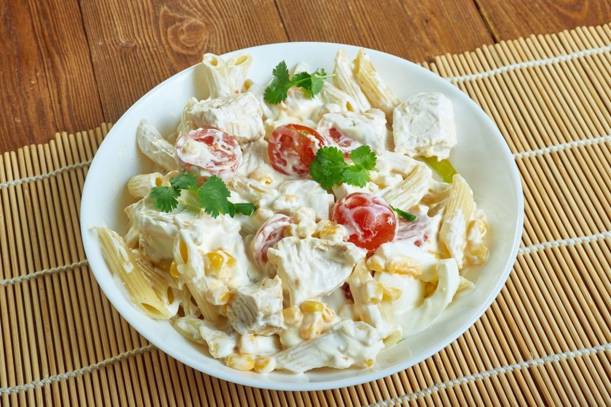 Recept: solata s piščancem in testeninami - N1