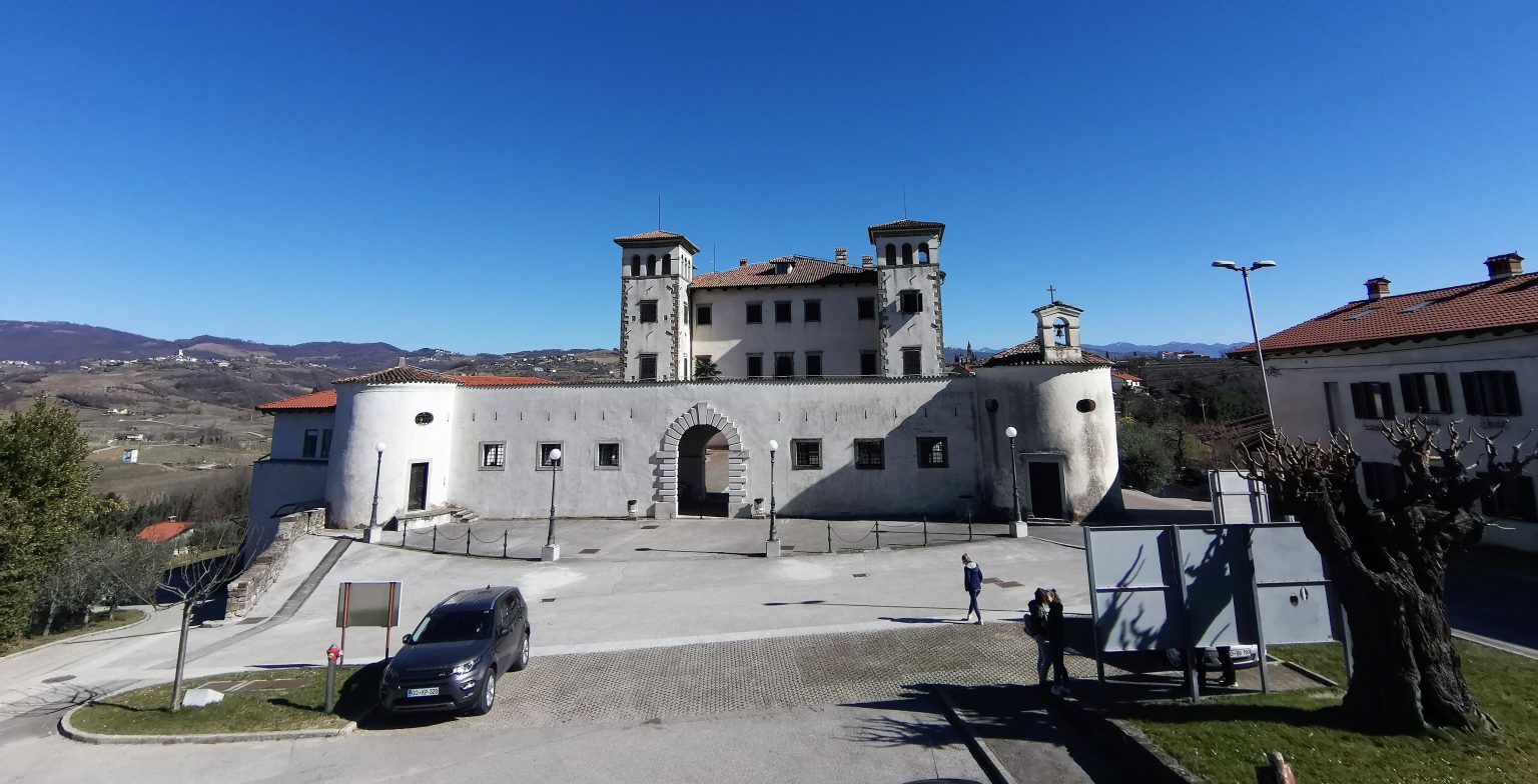 Ideja za izlet: Grad Dobrovo in potep po Goriških brdih - N1