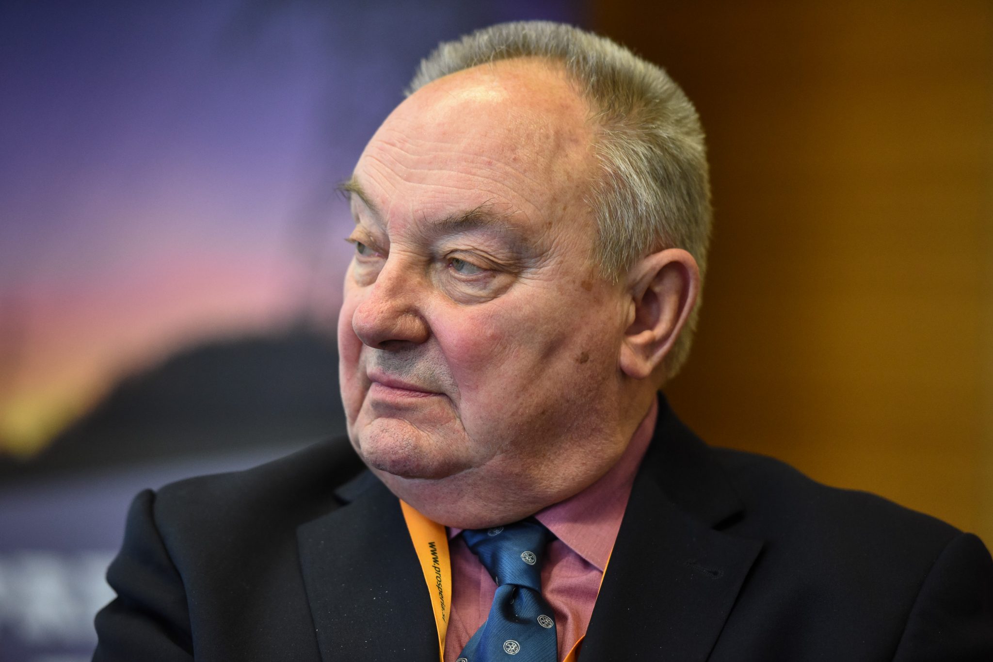 Umrl je Peter Novak - N1