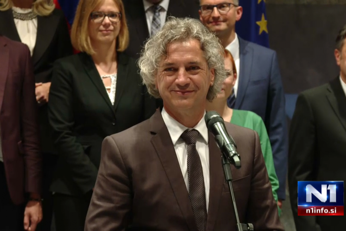 Prva izjava Roberta Goloba po izvolitvi ministrov - N1