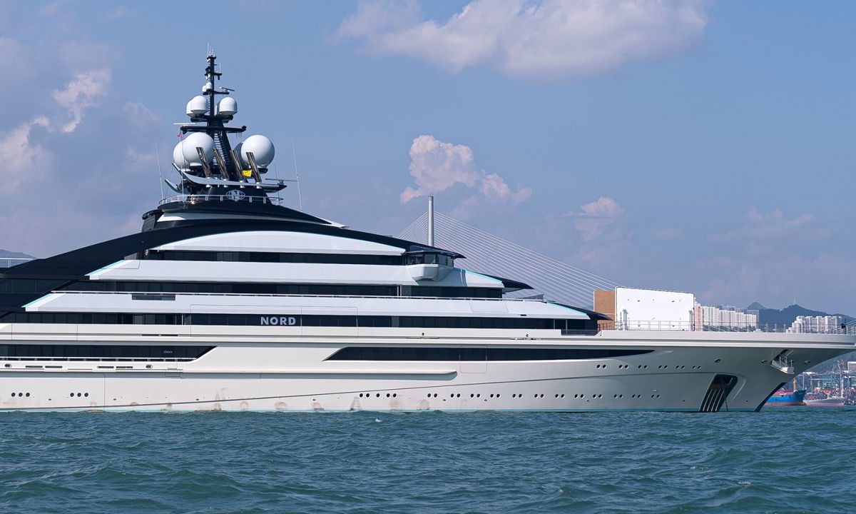 V Hongkongu opazili megajahto enega najbogatejših Rusov - N1