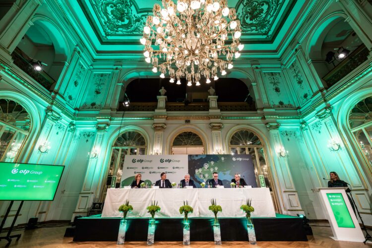 Združitev NKBM in OTP: od marca skupna mreža bankomatov - N1