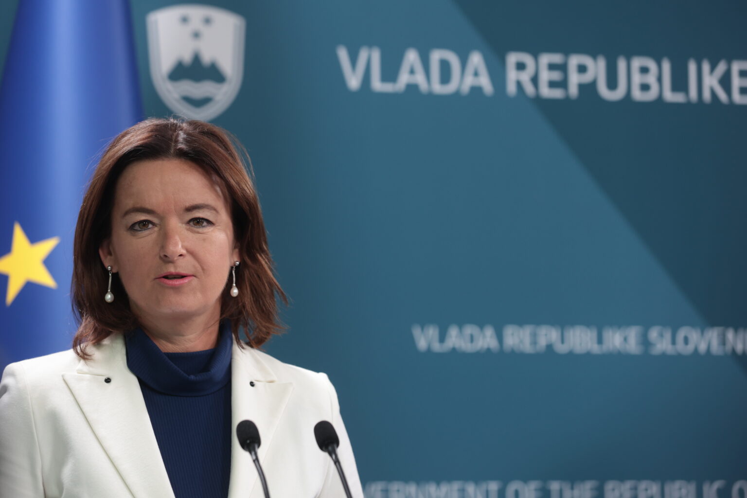 Tanja Fajon se v New York odpravlja dobre volje - N1