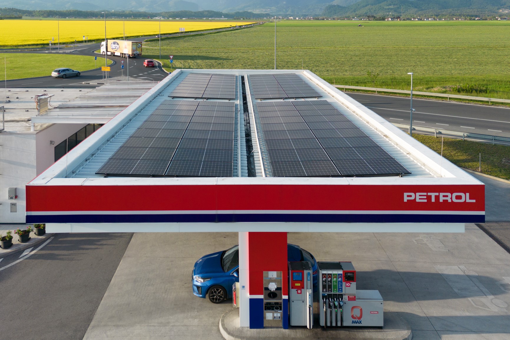 Petrol bo do konca leta s sončnimi elektrarnami opremil 102 prodajni ...