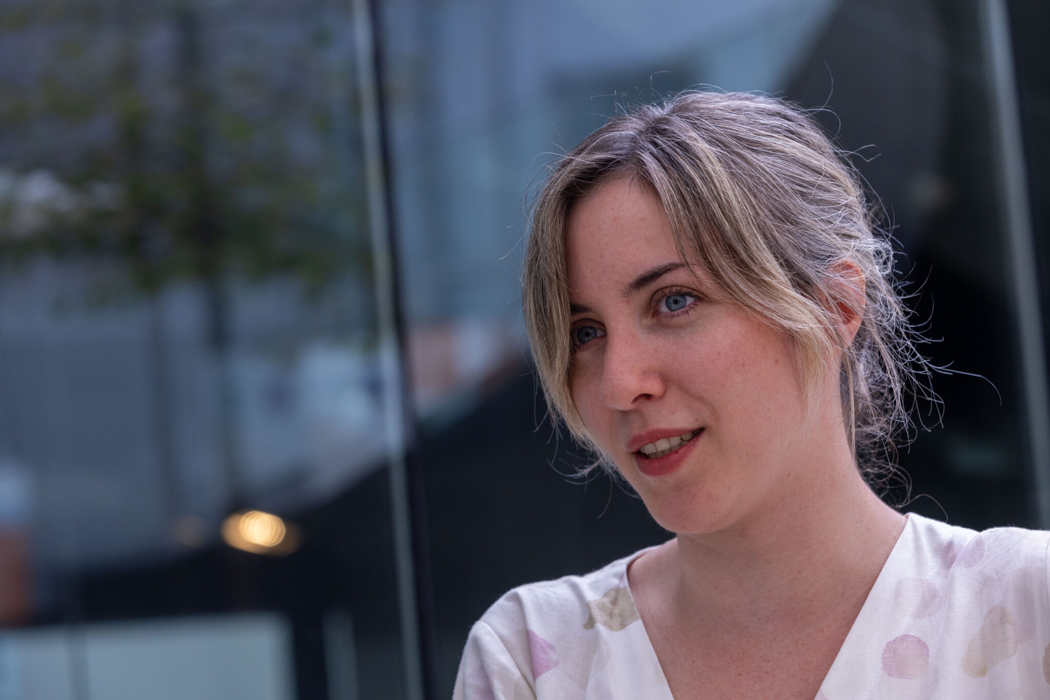 Težka voda najboljši prvenec letošnjega knjižnega sejma - N1