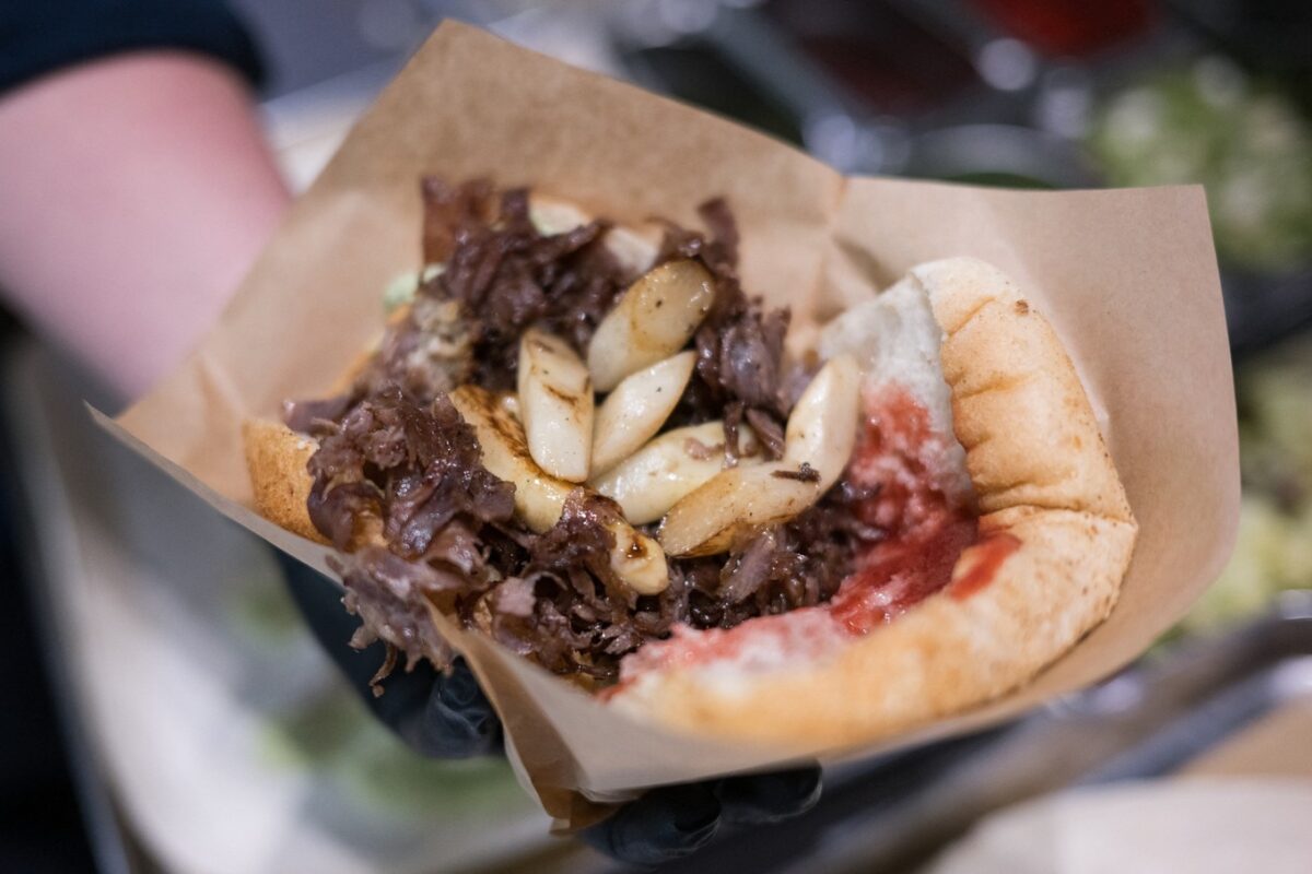 Nemce razburjajo podražitve kebaba, vpletli celo politični vrh - N1