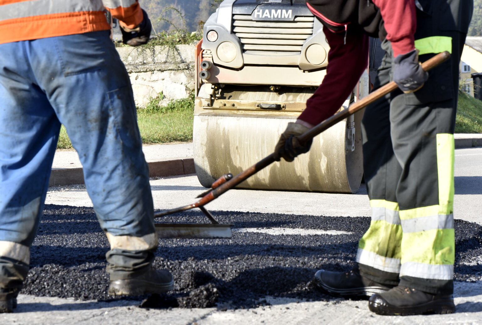 Od torka večmesečna zapora bivše hitre ceste na območju Poljan pri ...