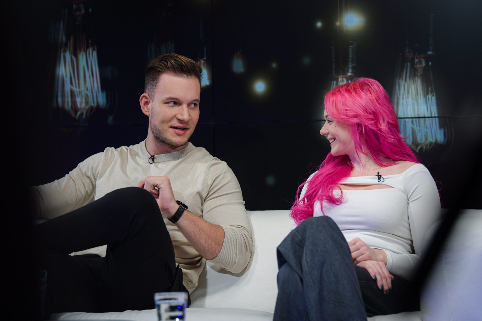 Ljubezen skozi tri generacije: "To ni samo stvar čustev, ampak tudi odločitve" - N1