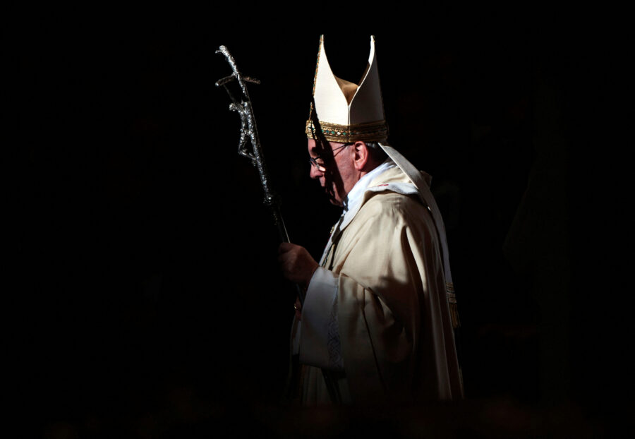 Papež Frančišek, prvi jezuit na čelu Cerkve in prvi papež iz Latinske ...